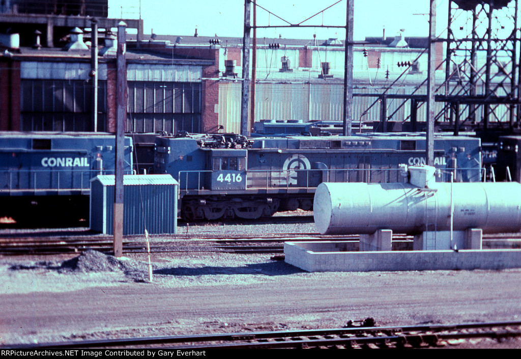 CR E44 #4416 - Conrail